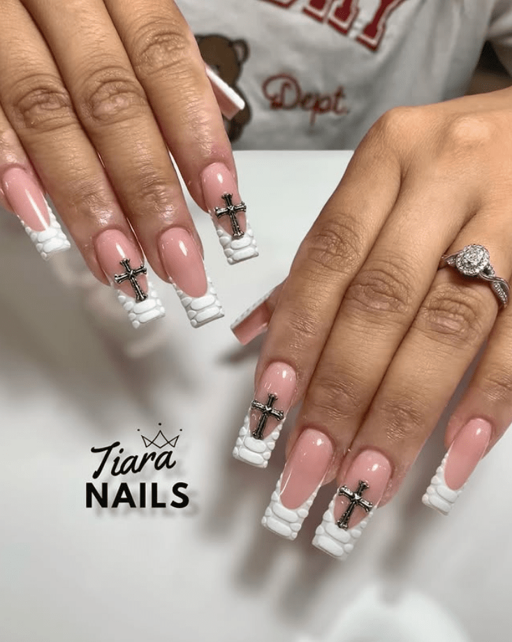 Tiara Nails Tucson – Be bold, be nailed.